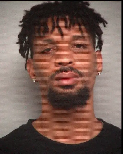 LATRAVIUS BARBER booked for