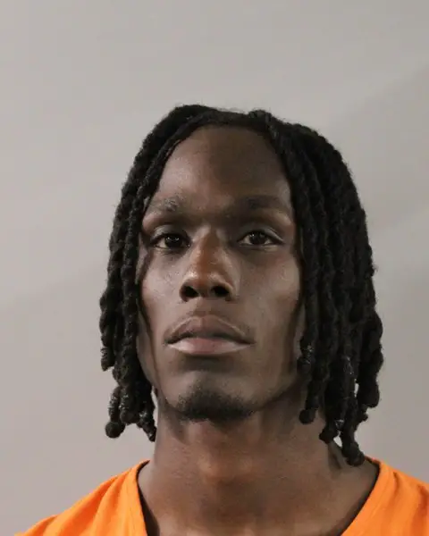 QUANTAVIUS THOMAS booked for 250.00