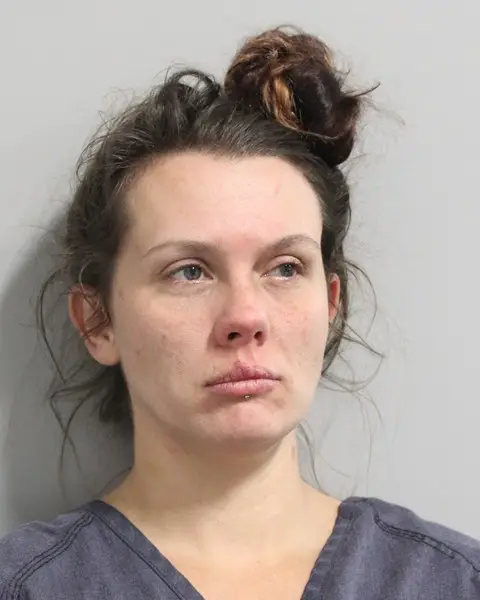LISA LUNA booked for 1000.00