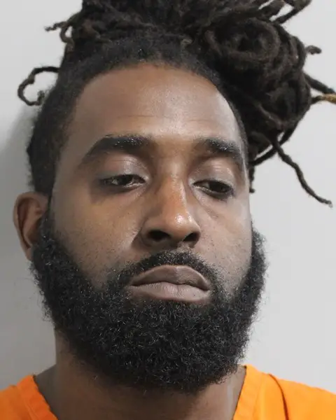 KENNETH BAINES-JR booked for 1000.00